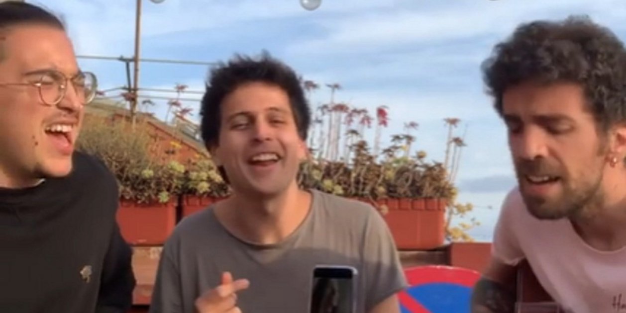 Stay Homas, musicians on a Barcelona terrace with a surprise lockdown hit
