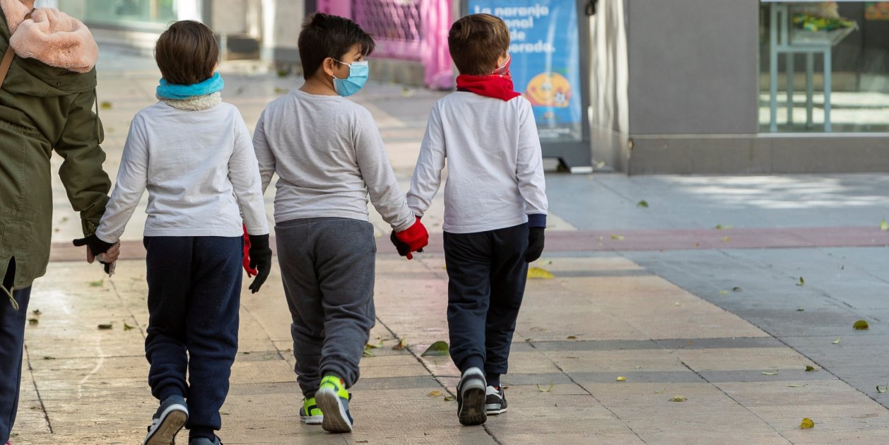 One hour outside, up to 1km from home: the "going out" rules for ...