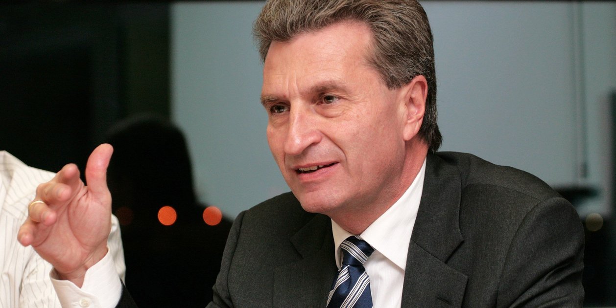 German EU commissioner suggests giving Catalonia its own constitution