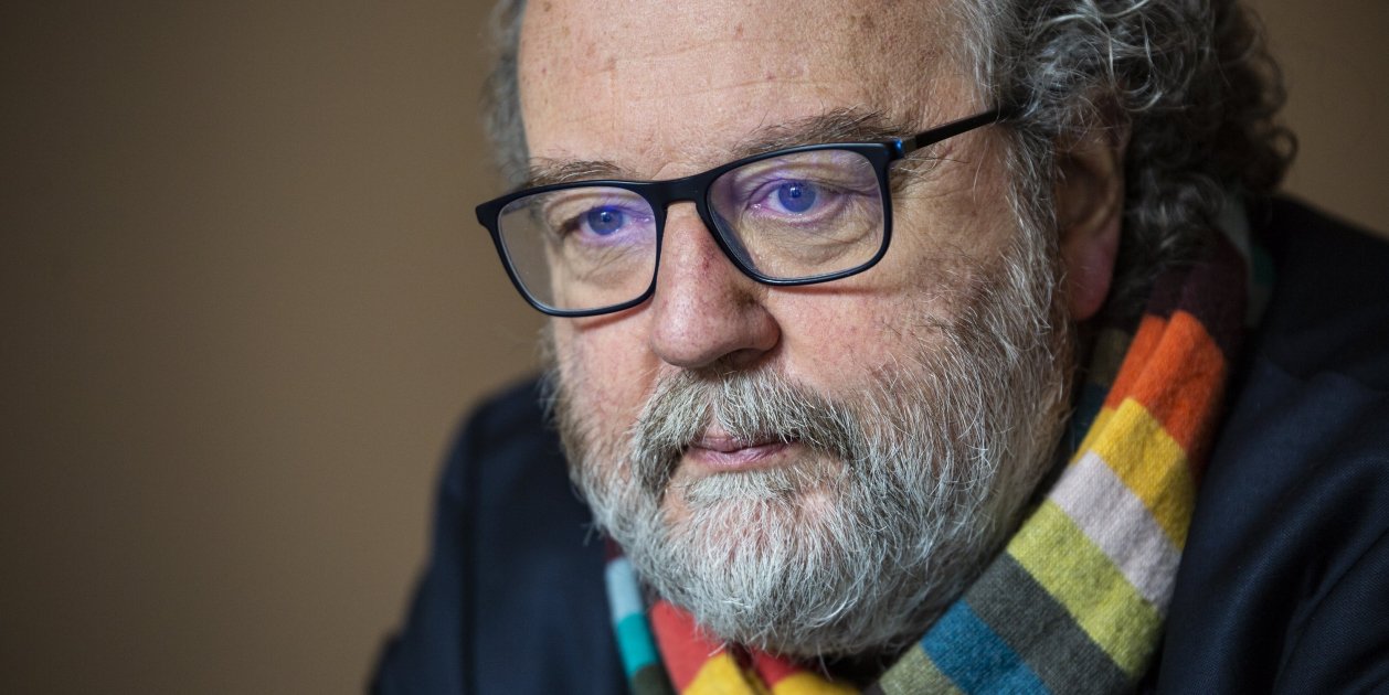 John Carlin: "In other countries history unites people, in Spain it ...