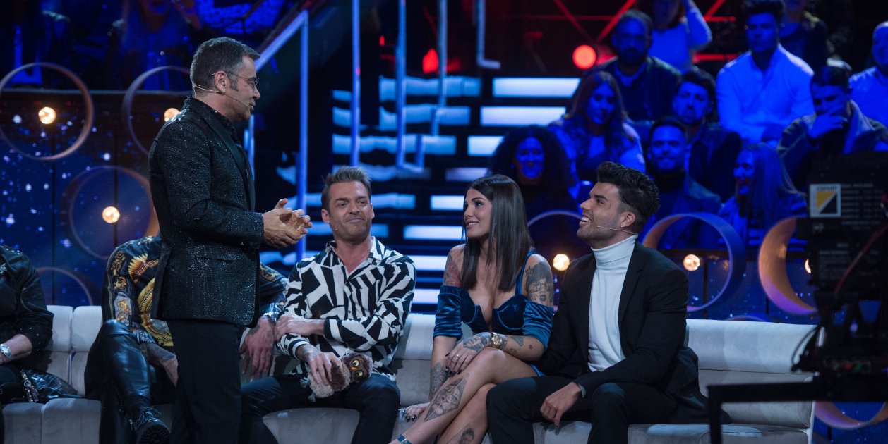 Pol Badia cumple años, se desnuda y elimina la foto (pero la tenemos)