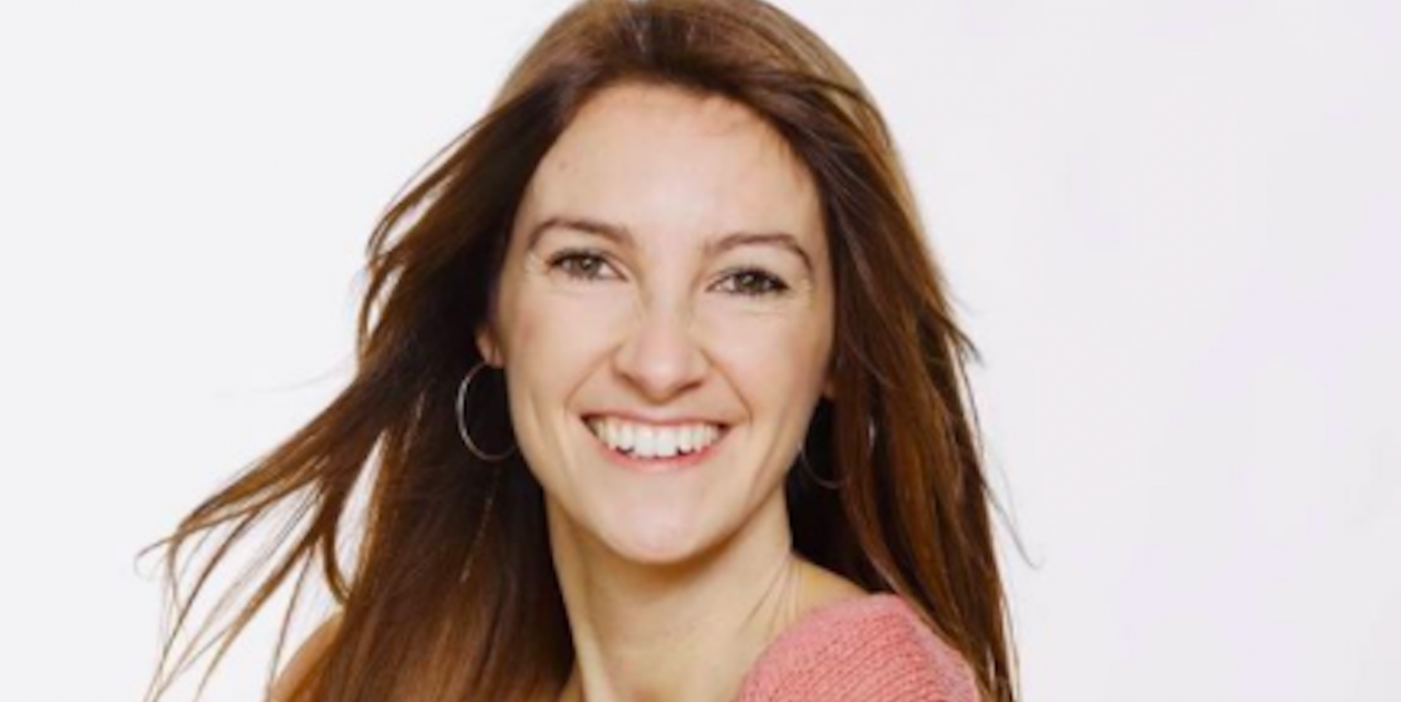 Mònica Usart, RAC1, emociona con el objeto que ha recuperado de su infancia