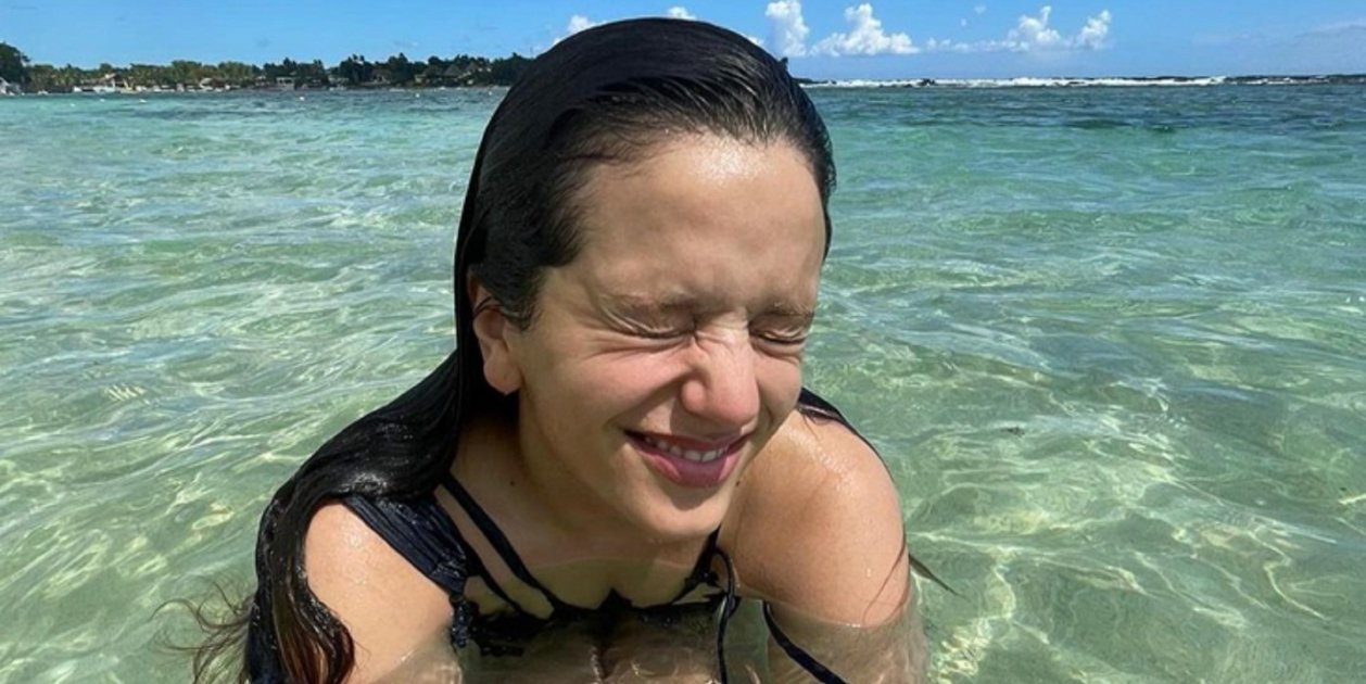 Rosalía penja 4 fotos sense Photoshop ni filtres amb un bikini que s ...