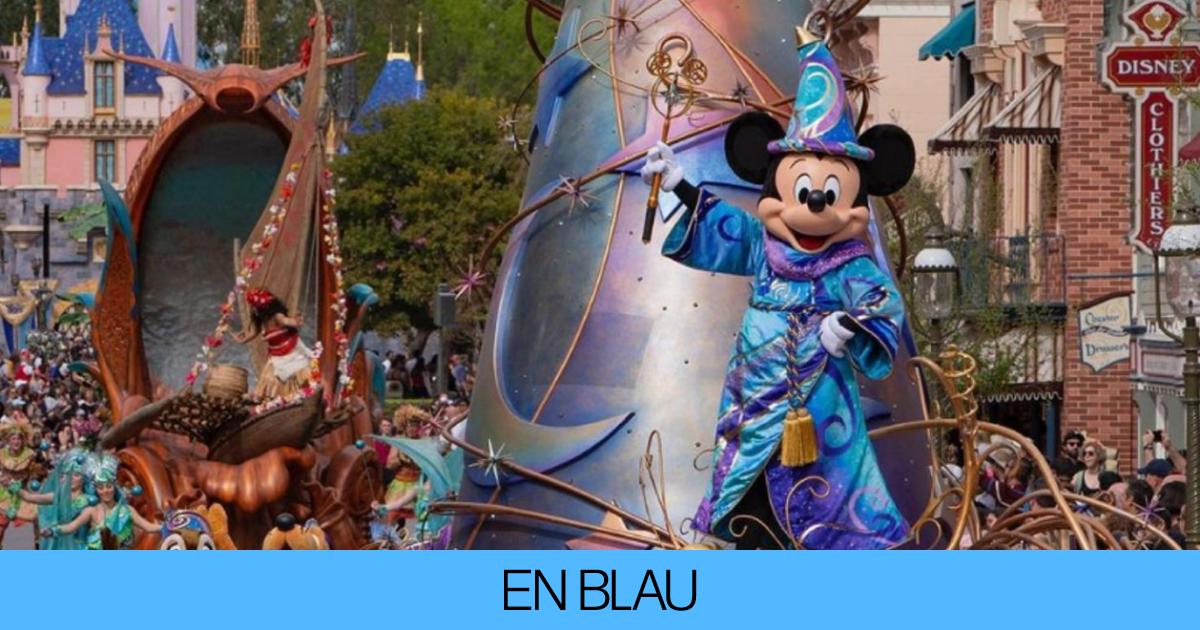 Raphinha (Barça) y la WAG Natalia Rodrigues, en Disney