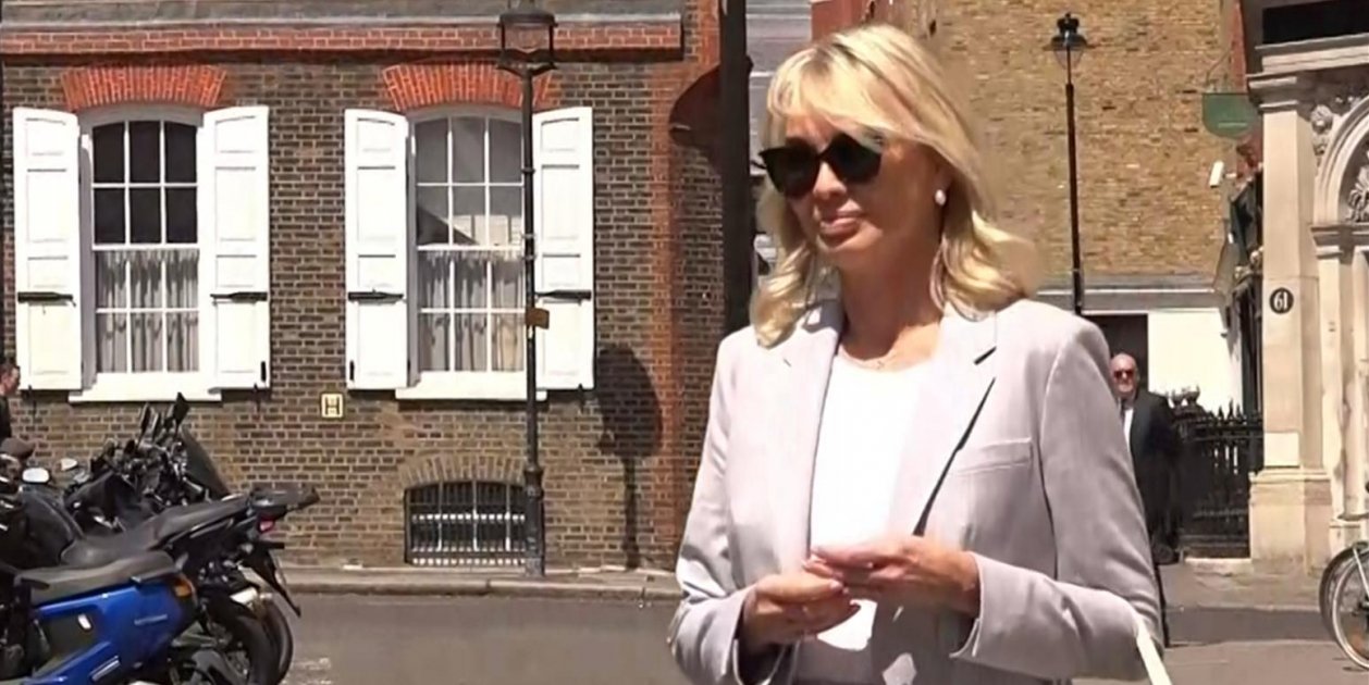 Corinna Larsen es ven el seu palau d'Anglaterra per molts milions d'euros