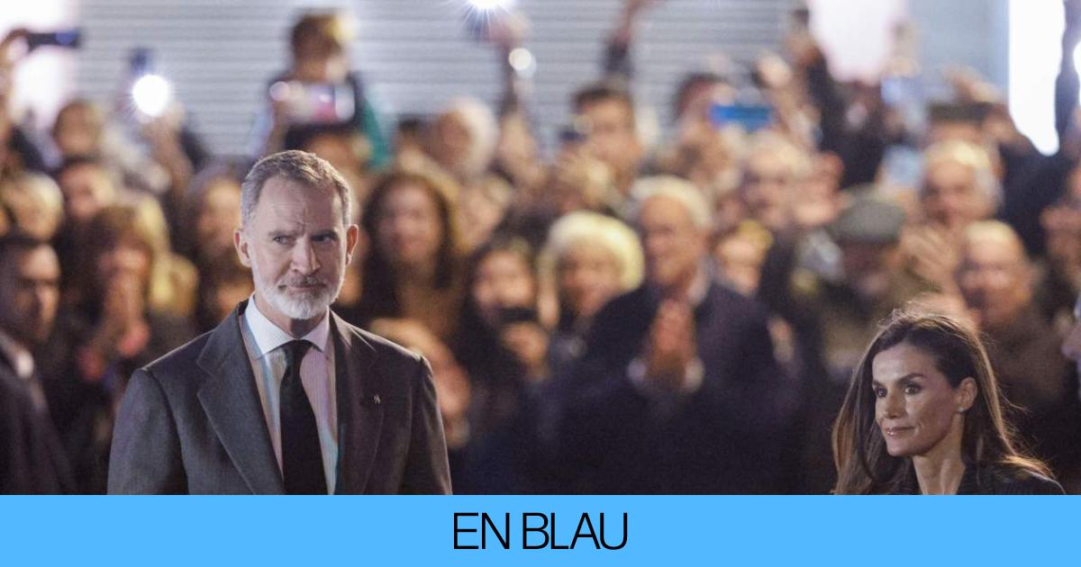 Felipe VI y las niñas, feo a Letizia, está fuera de la familia