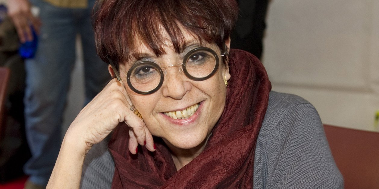 Maruja Torres se burla de Òmnium Cultural y las pantallas gigantes para ...