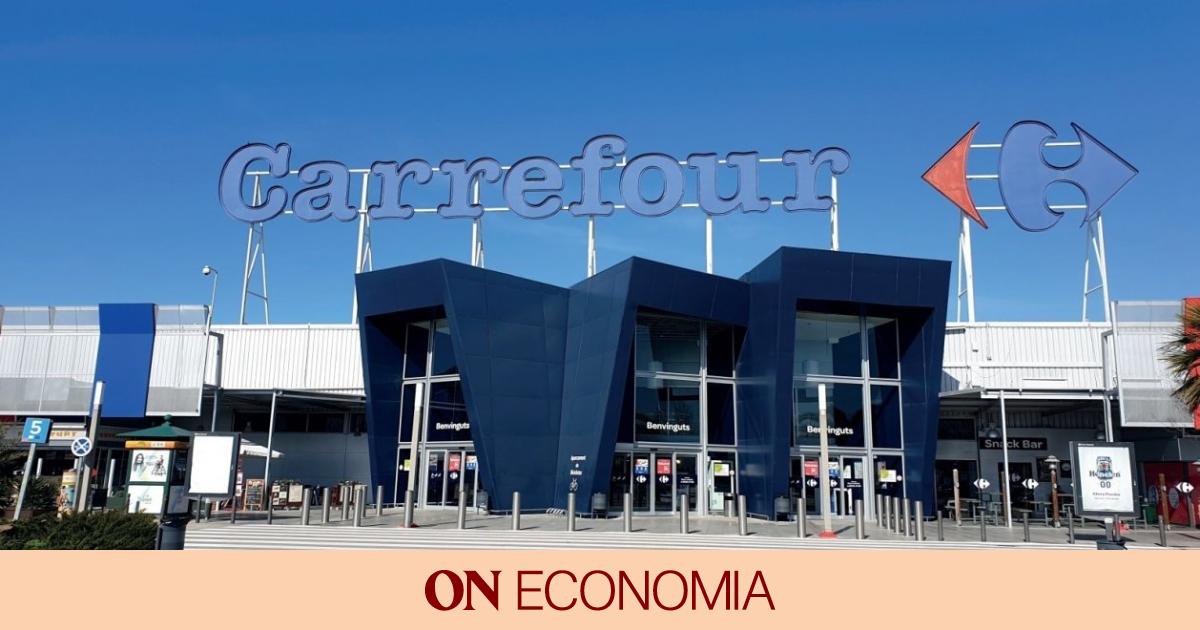 Carrefour instalará 330.000 metros cuadrados de paneles solares en 130 ...