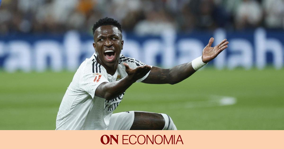 Vinícius, Ronaldinho, Figo, Puyol... los futbolistas de la promoción de una estafa piramidal en ...