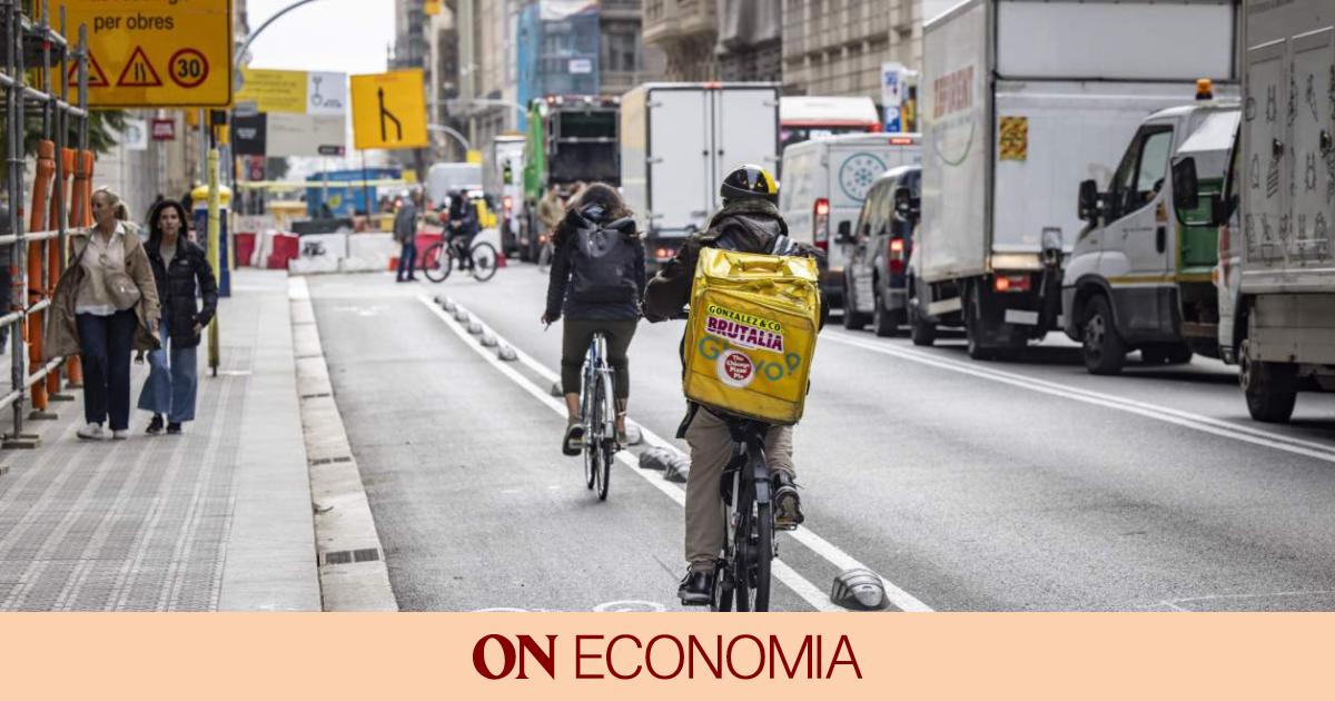 Catalunya només creix en autònoms estrangers i perd 5.000 nacionals des ...