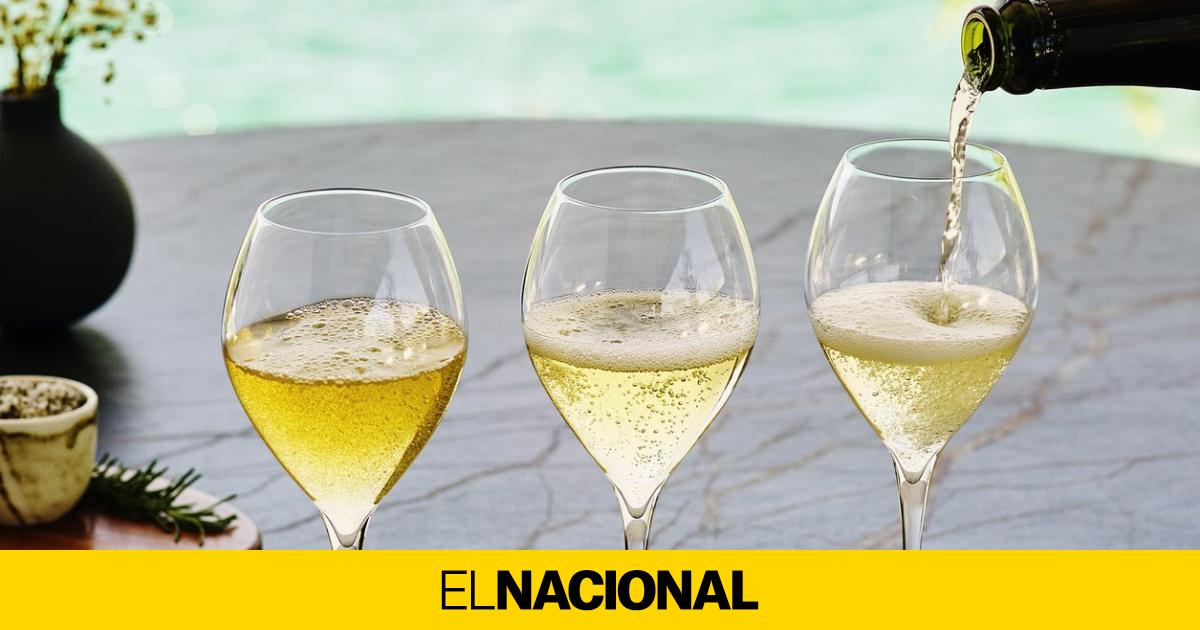 El cava de moda en El Corte Inglés, nada que envidiar al champagne y ...