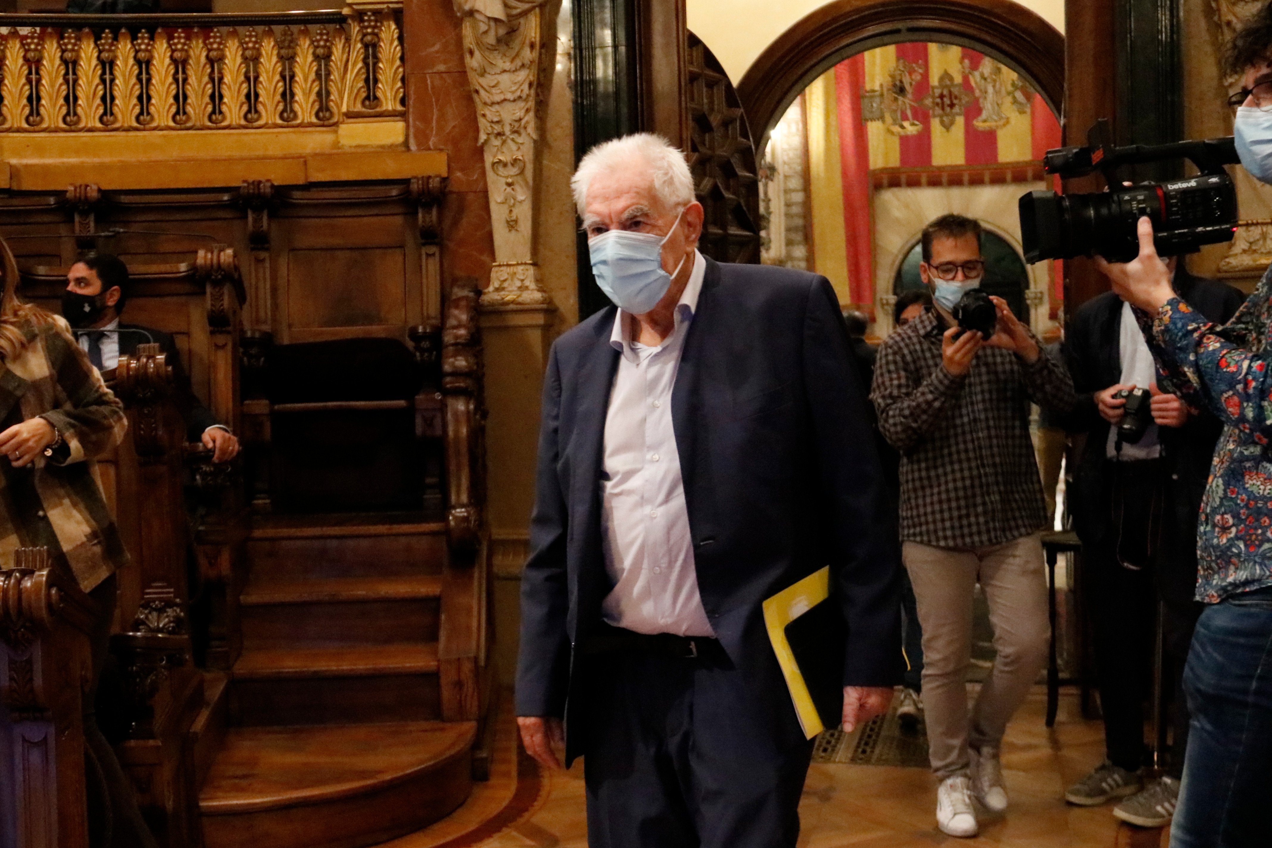 Maragall se enfrenta a Bou: "Haga callar a Casado y sus exabruptos"