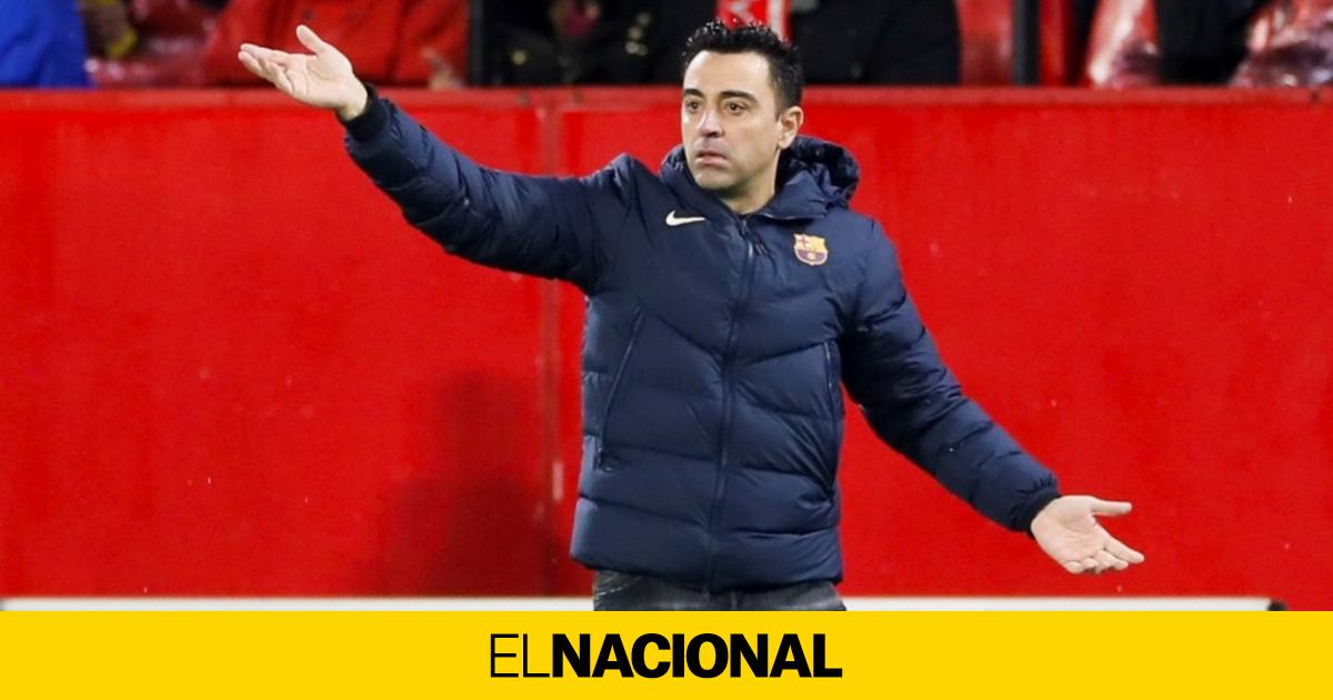 Xavi Hernández li diu que no tornarà a jugar al Barça i Joan Laporta ...