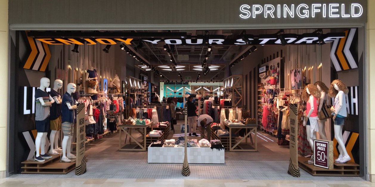 Las nuevas zapatillas urbanas de Springfield son perfectas para llevar ...