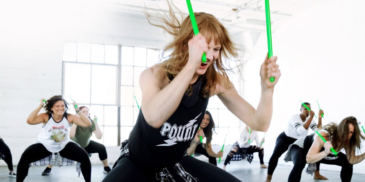 Descubre el Pound Fitness, un entreno particular que ejercita todo el ...