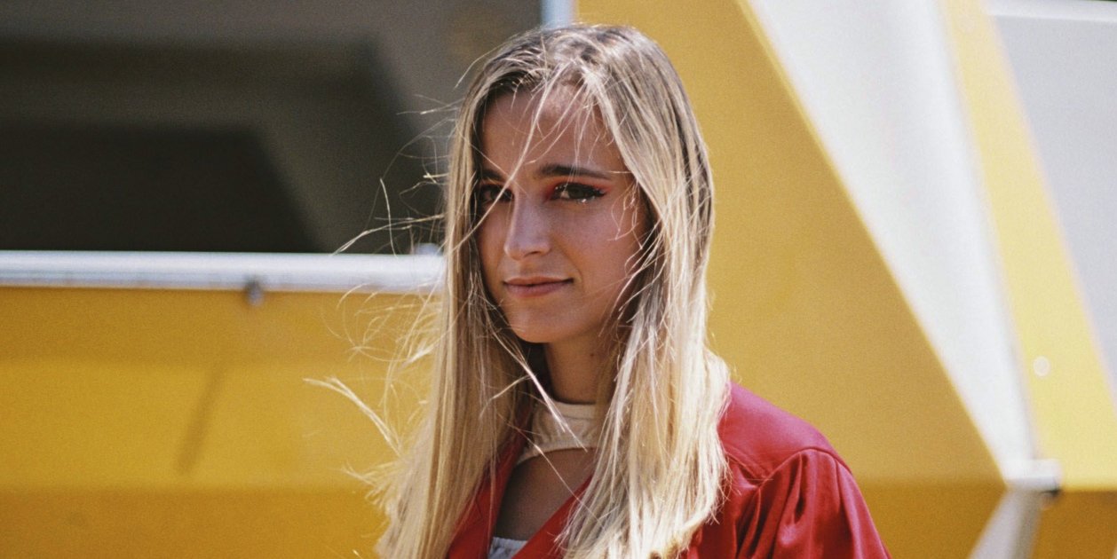 Intana, l'arquitecta del pop català que salvarà el món