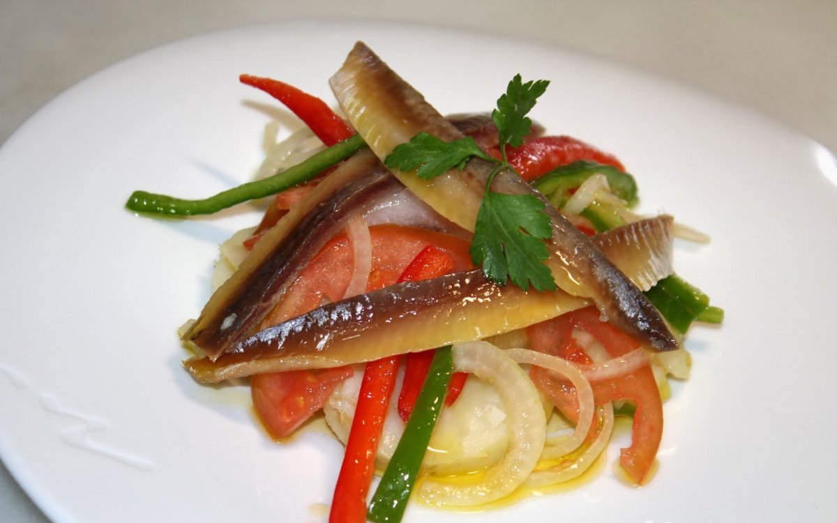 Amanida de patates i arengada | Receptes de La Gourmeteria
