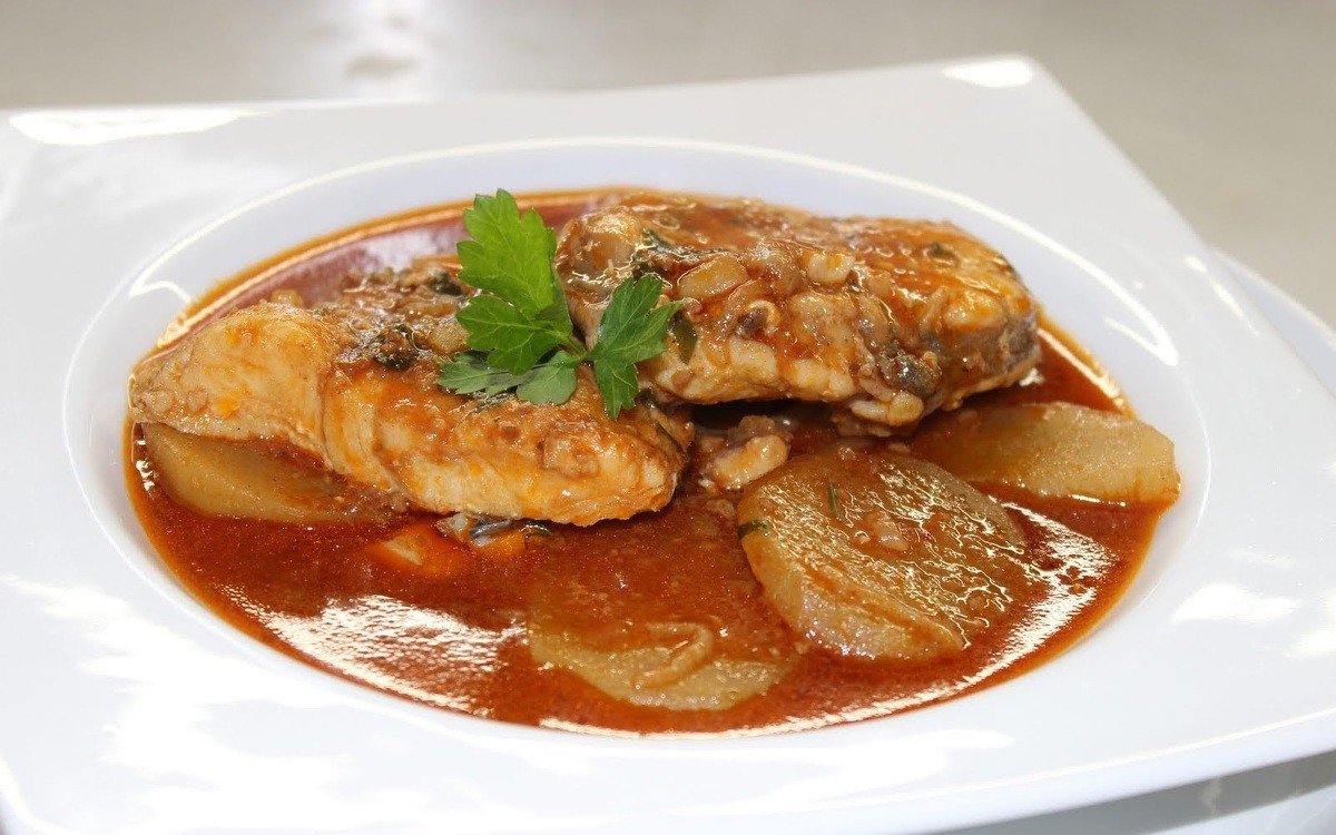 Romesco de merluza y rape | Recetas de La Gourmeteria