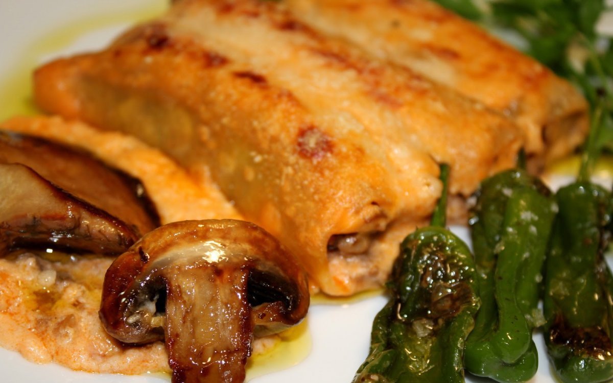 Canelons de bolets amb beixamel | Receptes de La Gourmeteria