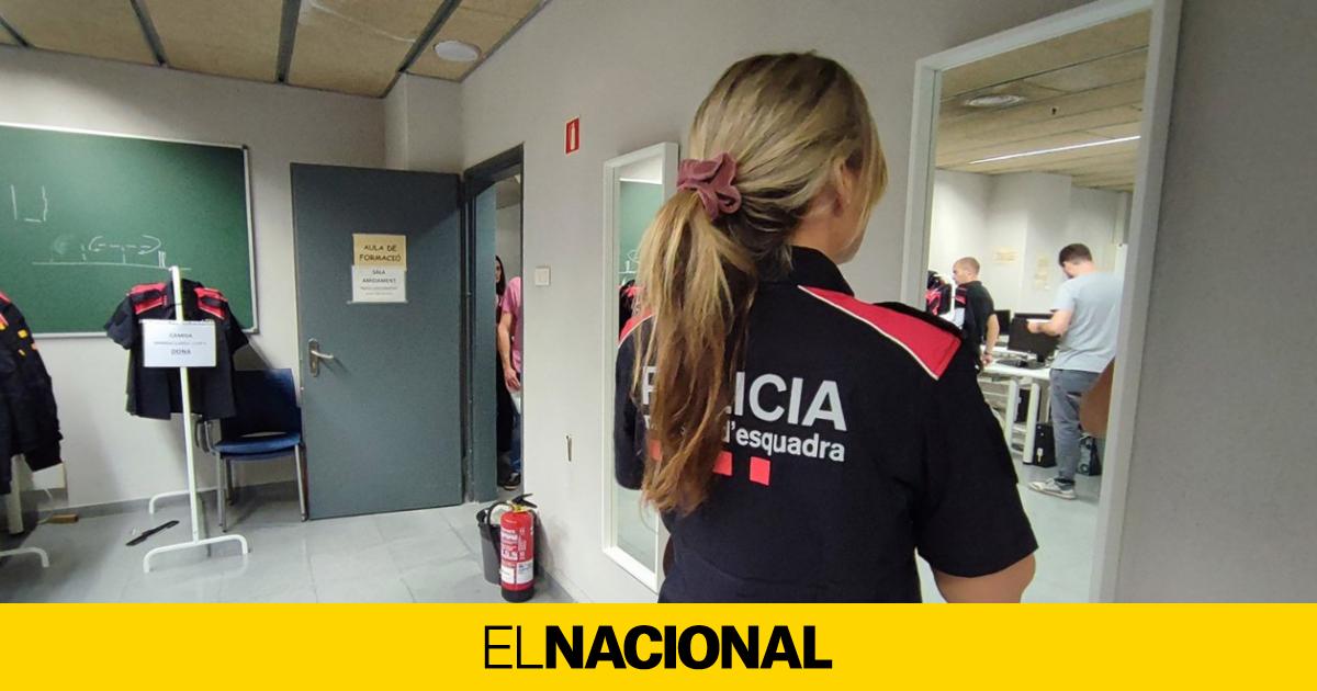 Los Mossos terminan el esperado cambio de uniforme: los agentes ya ...