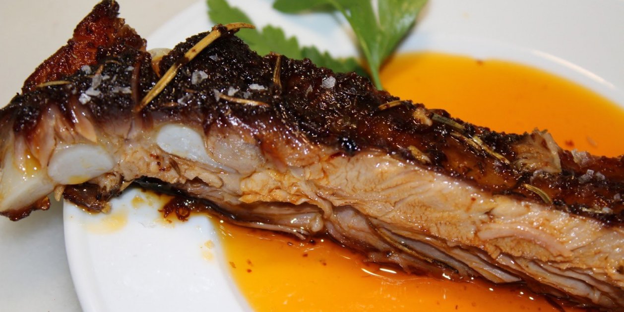 Costillar cerdo al horno a la miel | Recetas de La Gourmeteria