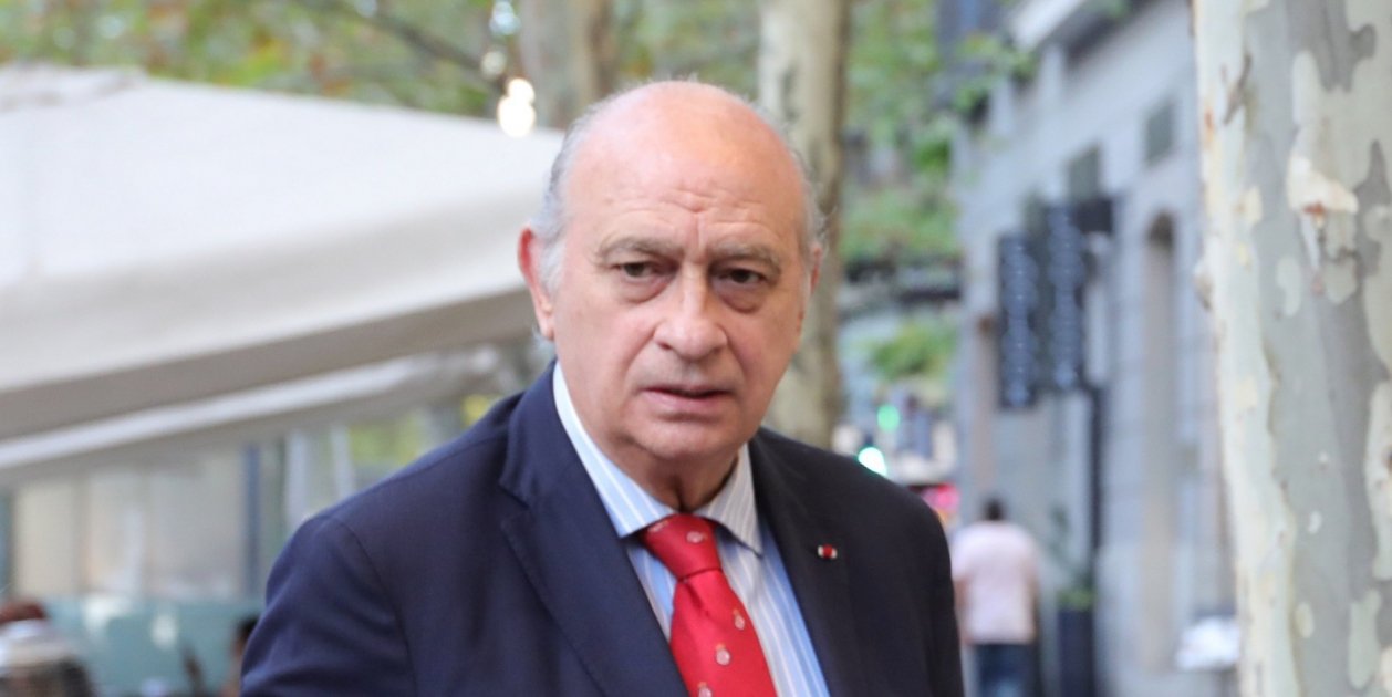 Jorge Fernández Díaz celebra que Trias no sea alcalde: "Antes roja que ...