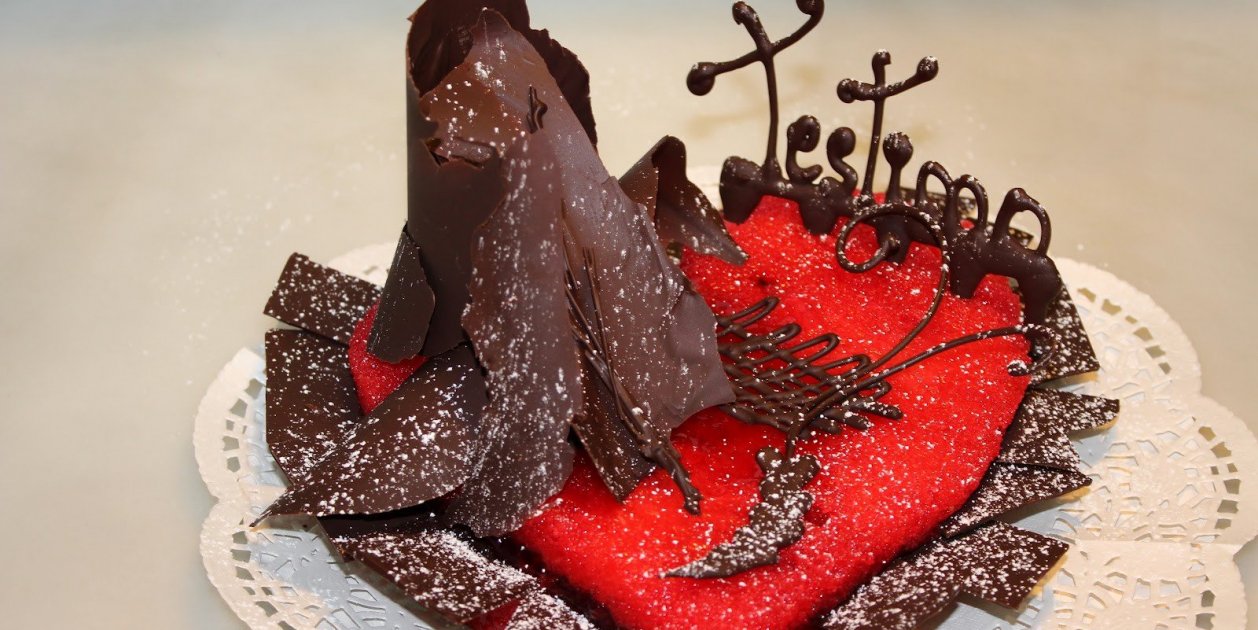 Pastel Corazón rojo de San Valentín | Recetas de La Gourmeteria