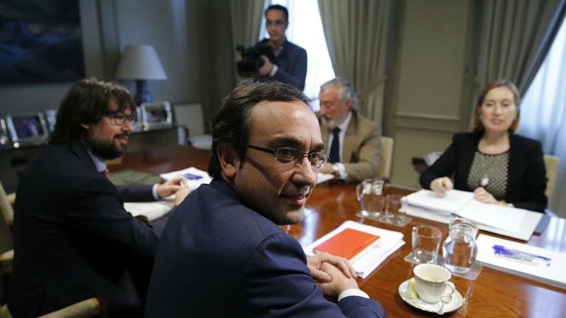 Rull exige soluciones a Renfe