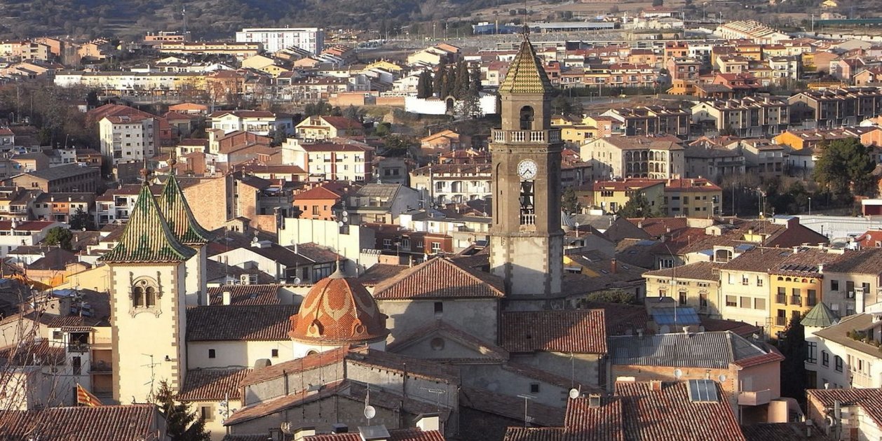 Una sentència obliga l'Ajuntament de Torelló a penjar la bandera espanyola
