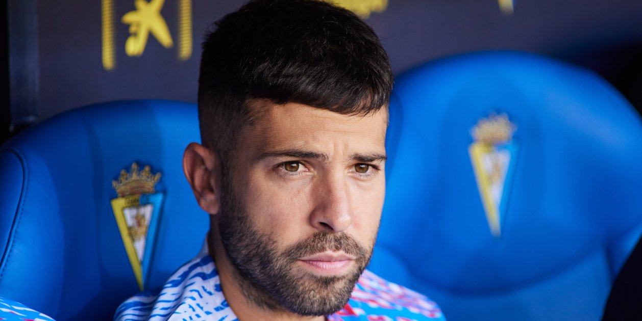 Jordi Alba, fuera; regreso por la puerta grande negociado por Joan Laporta