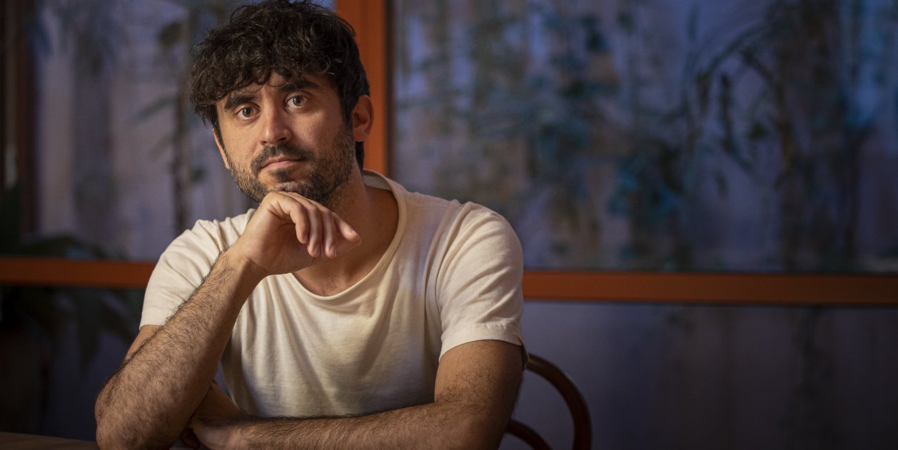 Entrevista a Ernest Crusats, líder de La Iaia, por su debut en solitario