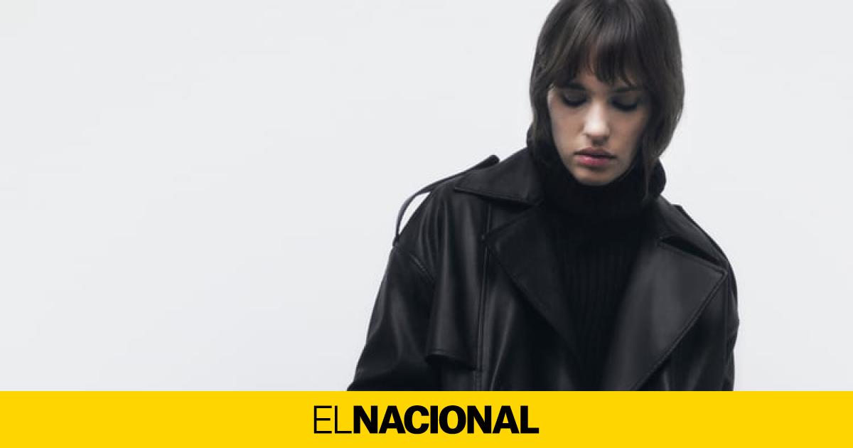 Zara reinventa la gavardina de tota la vida
