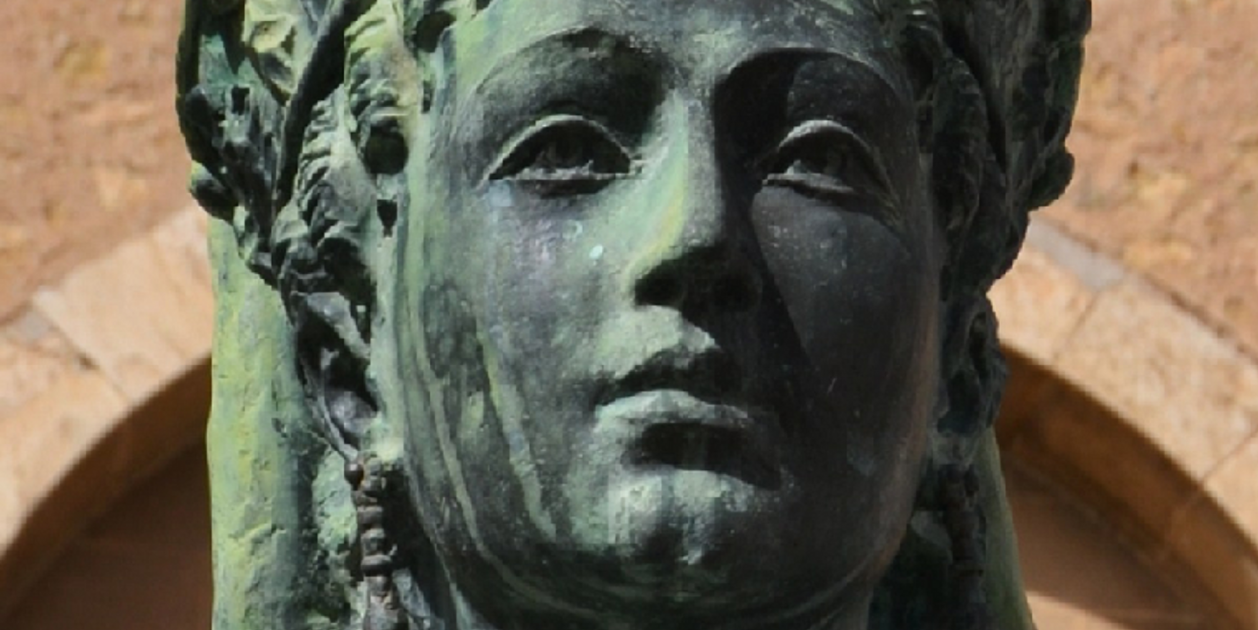 María de Luna: "Mientras los médicos disputan, el paciente se muere"