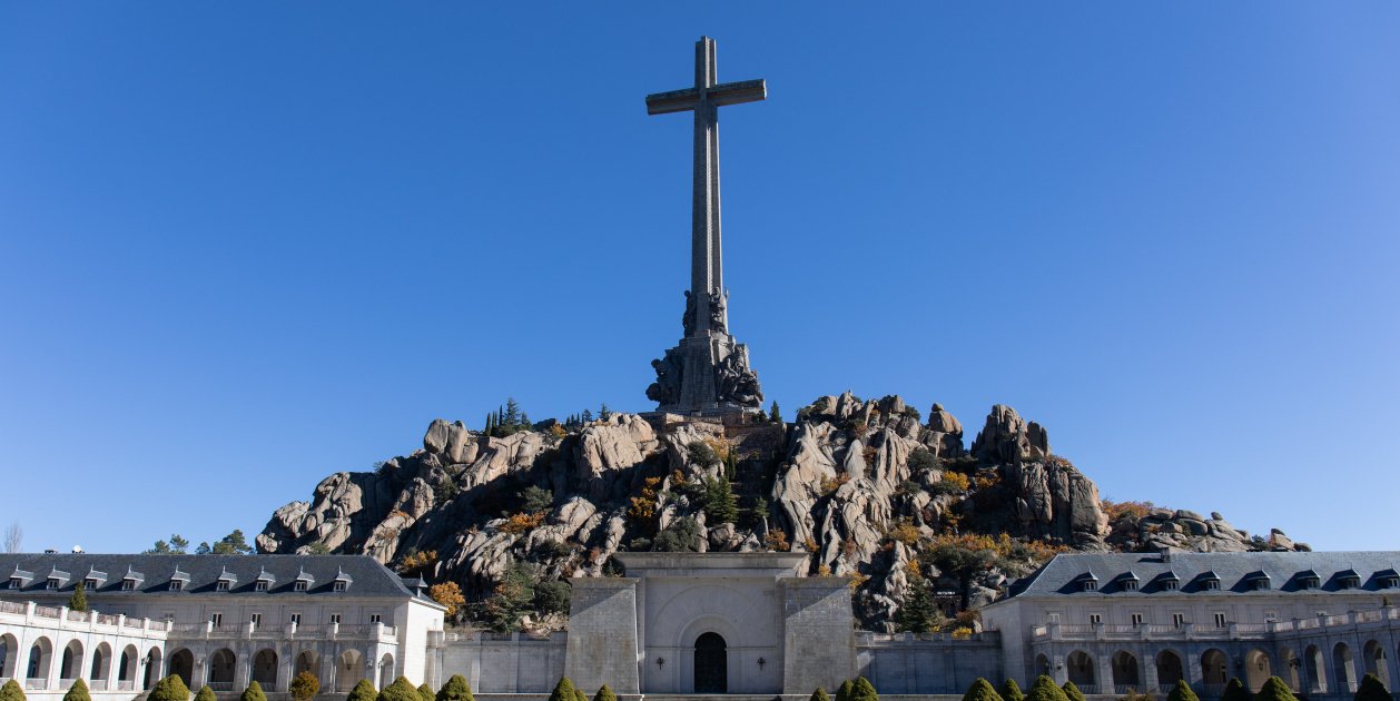 El Gobierno reanuda las exhumaciones de 118 víctimas del Valle de ...