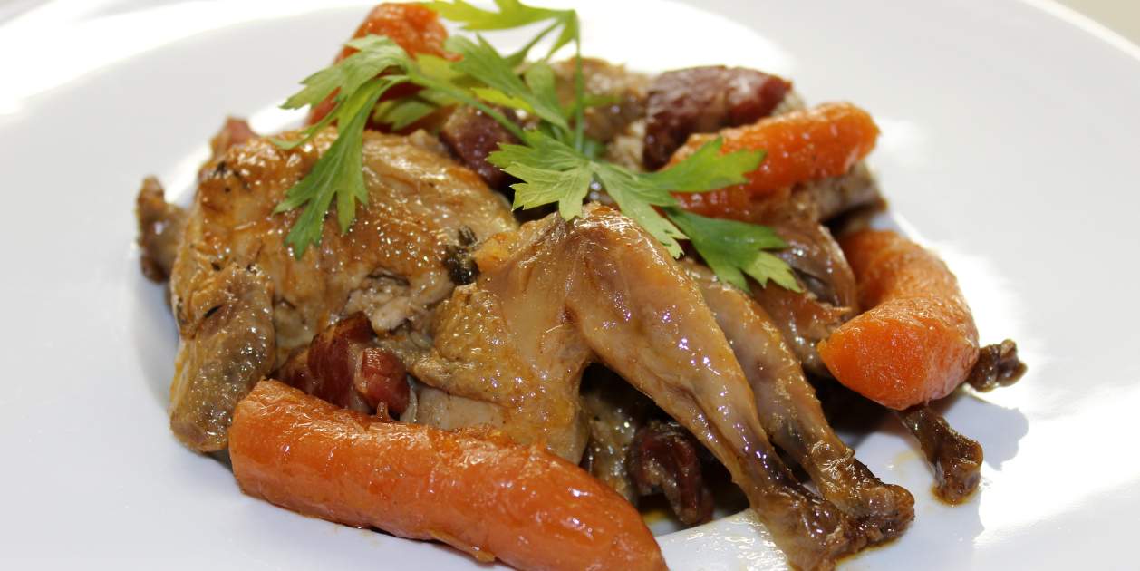 Guatlles guisades amb moscatell | Receptes de La Gourmeteria