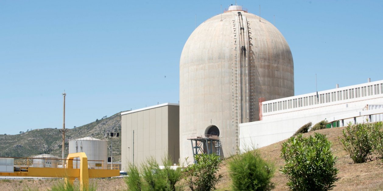 Parada en la central nuclear Vandellòs II por la entrada de agua de mar ...