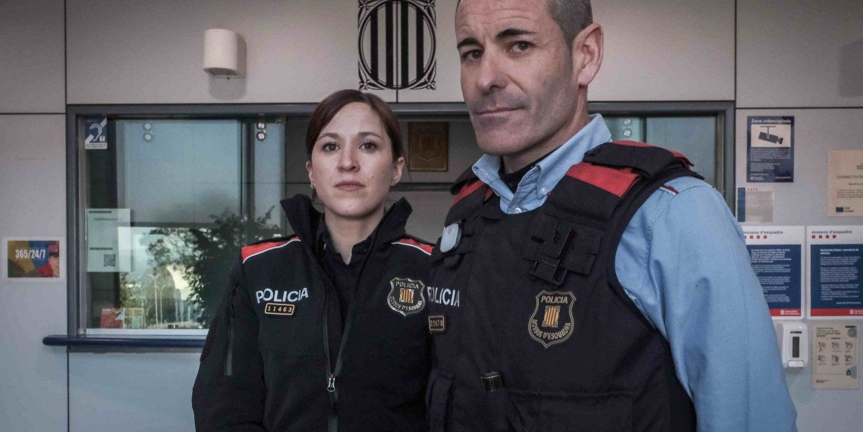 Los secretos del nuevo uniforme de los Mossos y la conexión de la ...