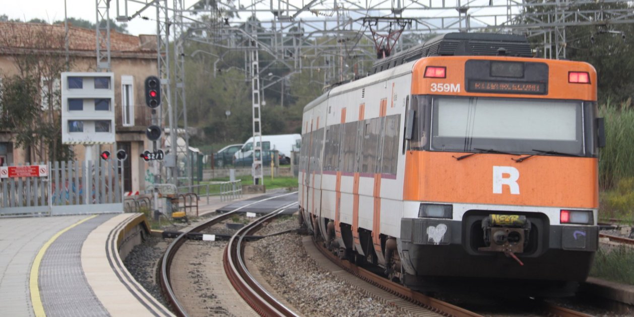 Una nova avaria de Rodalies deixa atrapades 55 persones en un tren de la R7