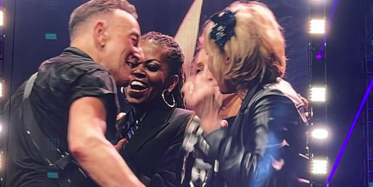 Michelle Obama baila y canta con Bruce Springsteen en Barcelona: la ...
