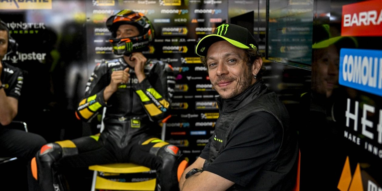 Valentino Rossi sigue el plan de Fernando Alonso, nuevo reto