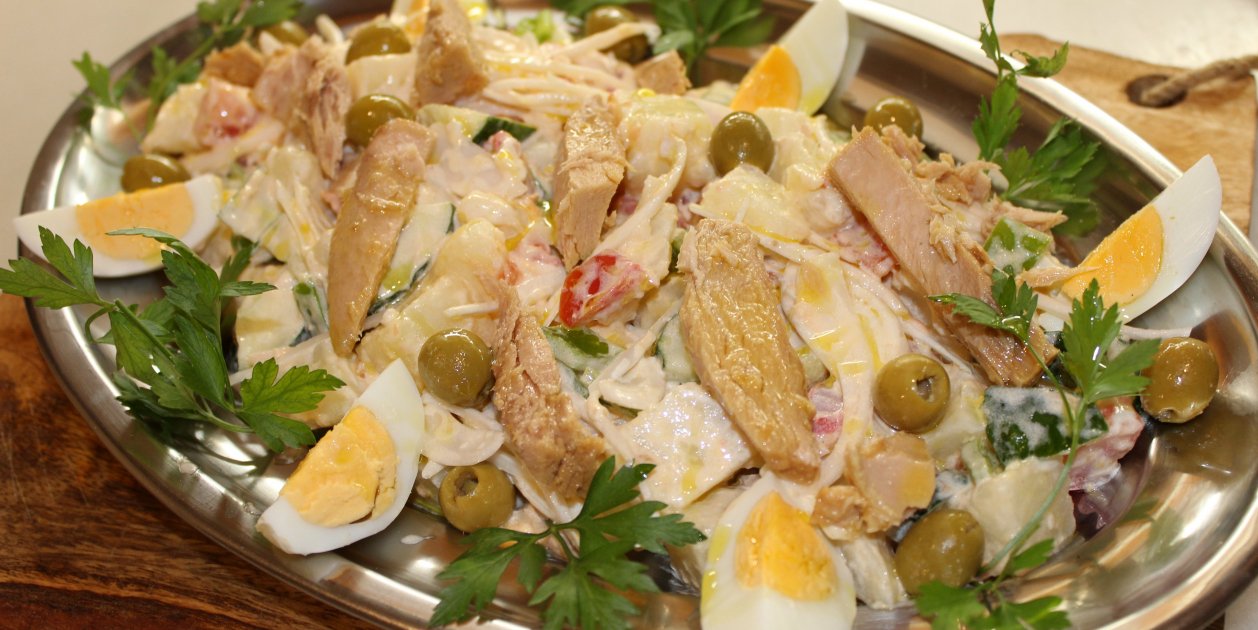 Amanida de patates i bonítol | Receptes de La Gourmeteria