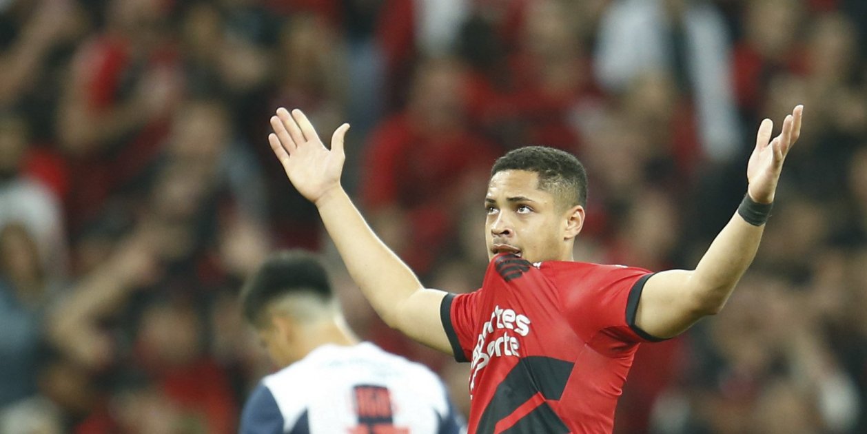 Vitor Roque II, el nuevo niño de oro de Brasil que monitoriza Deco para ...