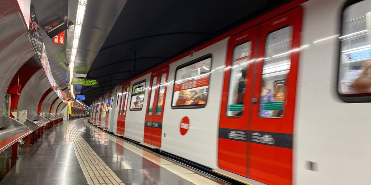 Entra en servicio el primero de los nuevos trenes de la L1 del Metro de ...