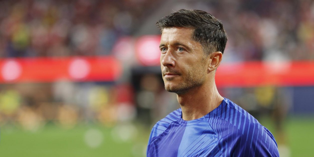 Lewandowski, KO, arriba per ser titular, el nou '9' del Barça