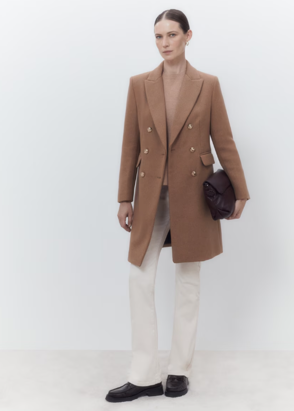 El abrigo de sastre de las mujeres de dinero está en 3 colores (rojo ...