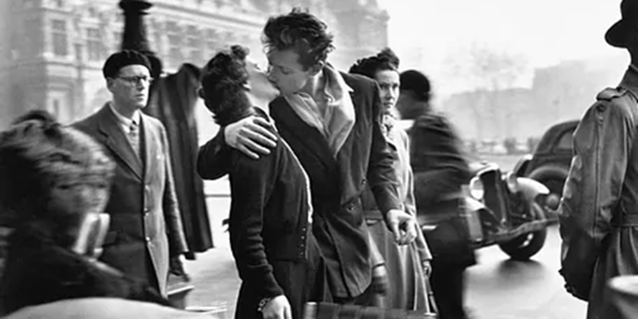 Muere Françoise Bornet, la protagonista de la icónica foto del beso de ...