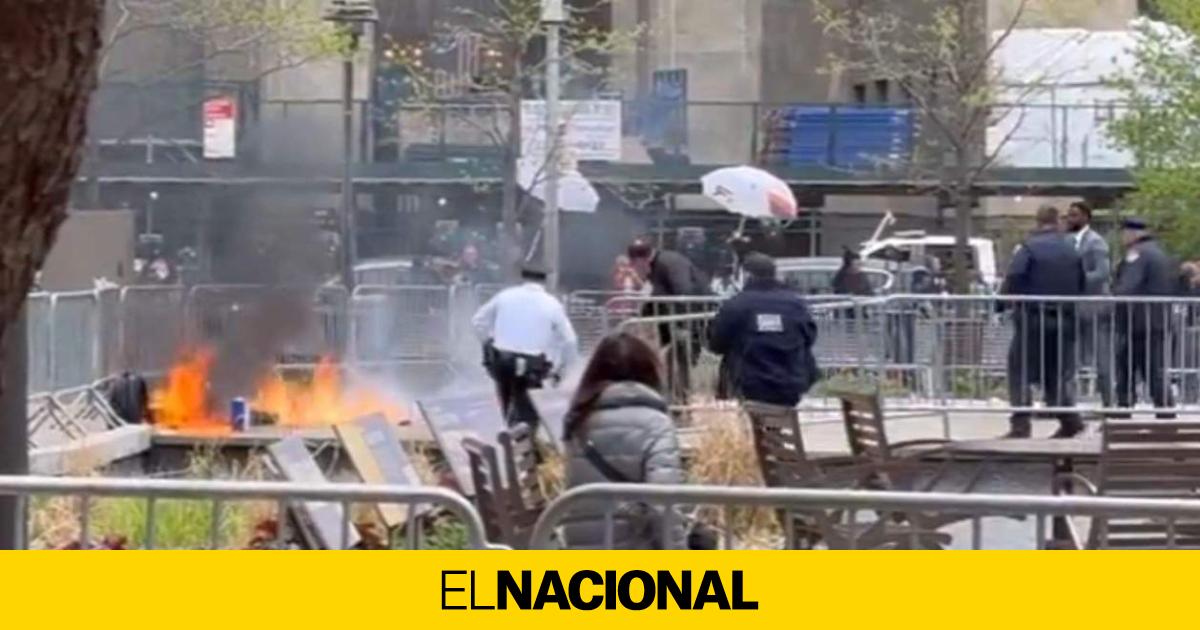 Muere el hombre que se quemó a lo bonzo ante el tribunal donde juzgan a ...