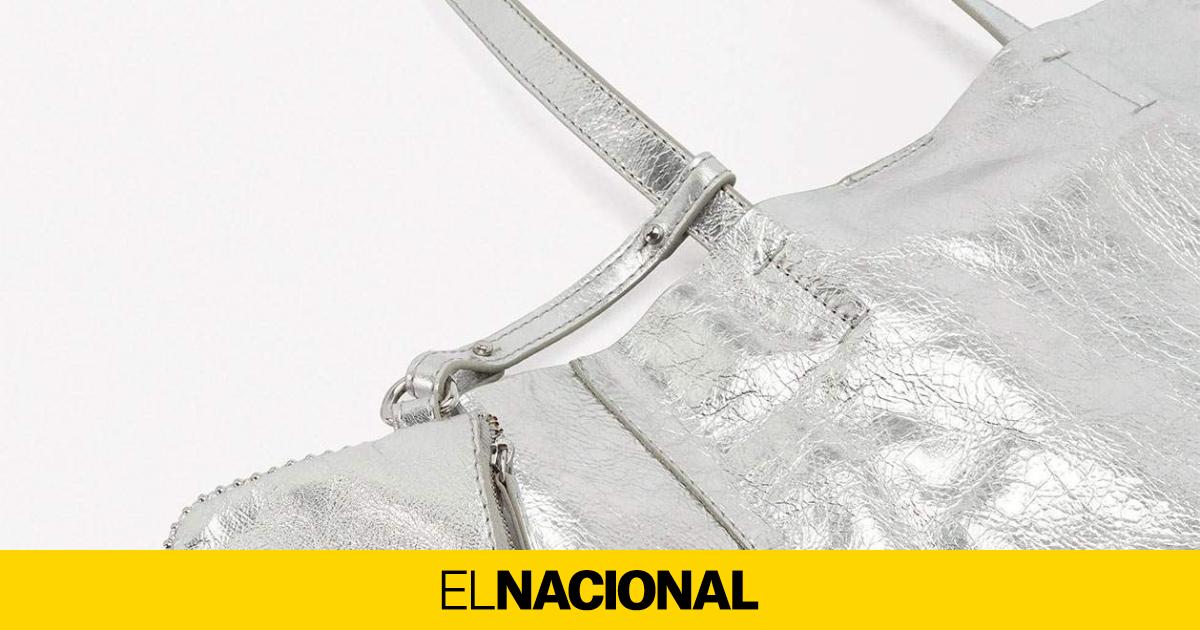 Nos llevamos puesto el bolso shooper metalizado personalizable de Parfois
