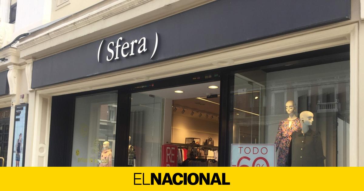 Aquesta samarreta d'Sfera és tan versàtil que val per a oficina, cap de ...