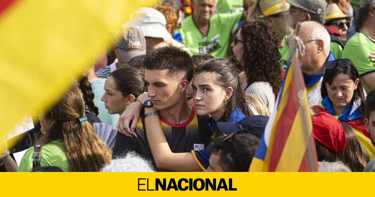 Una multitudinària marxa conjunta a Barcelona lidera la Diada de les cinc manifestacions